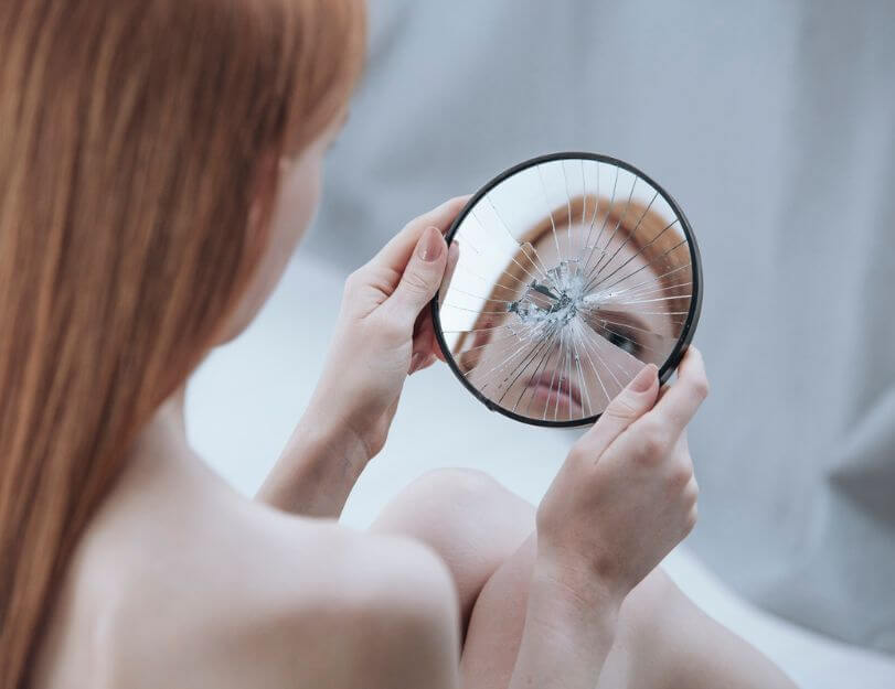 Fear of Ugliness: Everything You Need to Know for Cacophobia